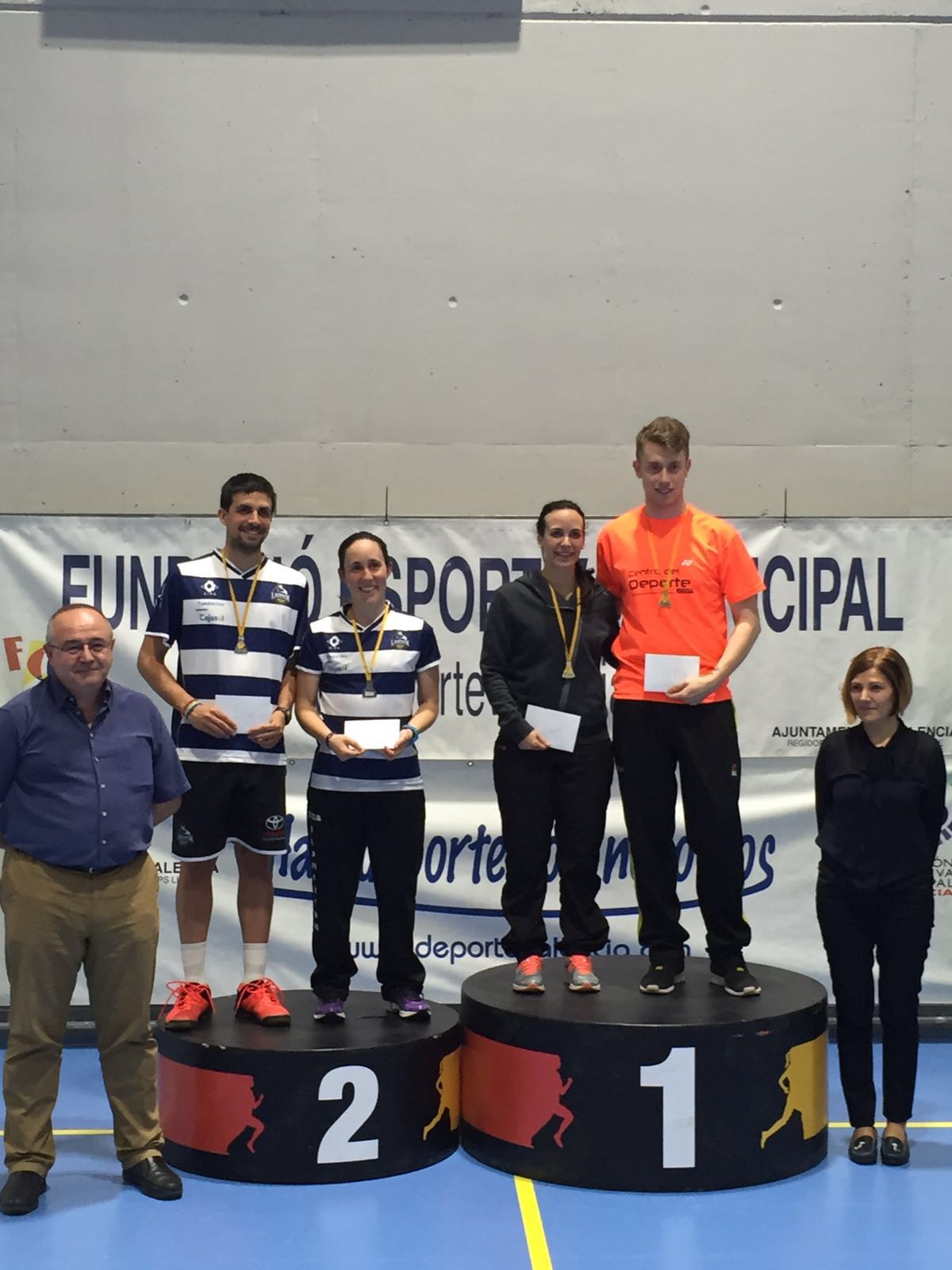 MARC GALLARDO S'EMPORTA L'OR EN DOBLES MIXTE AL MÀSTER ABSOLUT DE ...